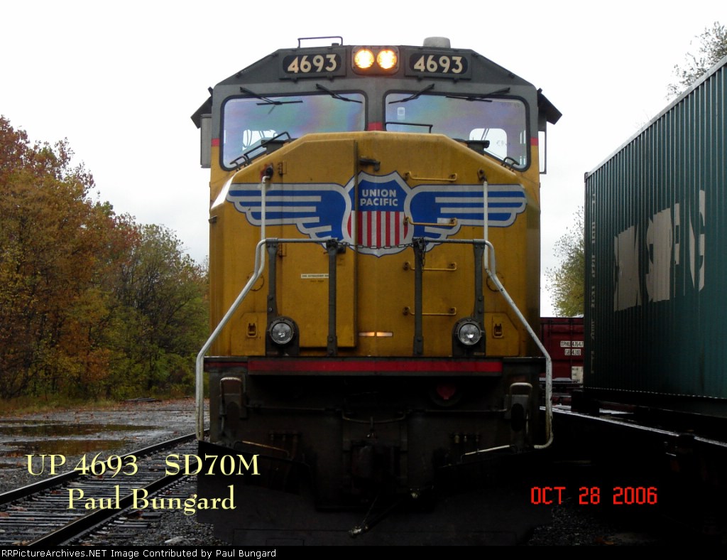 UP 4693 SD70M 10/28/2006